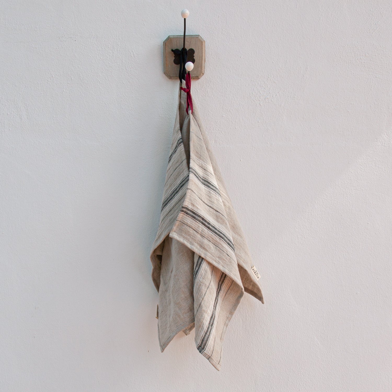 CAPRI | dE.LENZO linen kitchen towels
